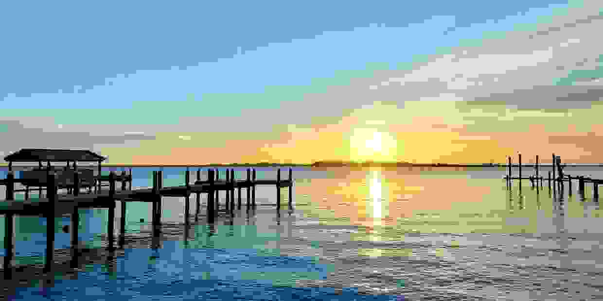 The Old Fish House Bar and Grill