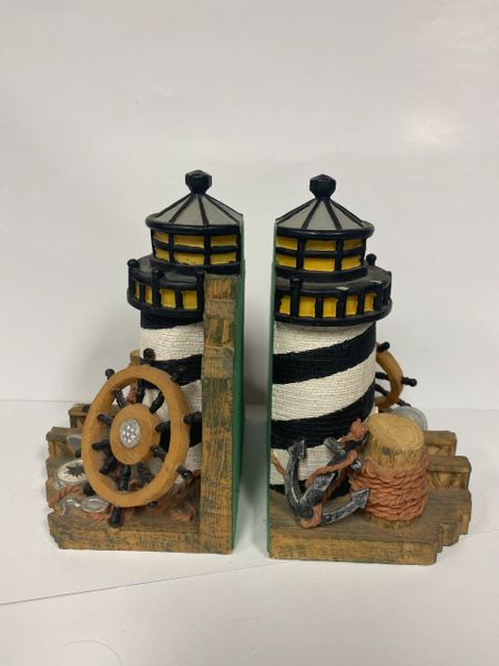 Lighthouse bookends