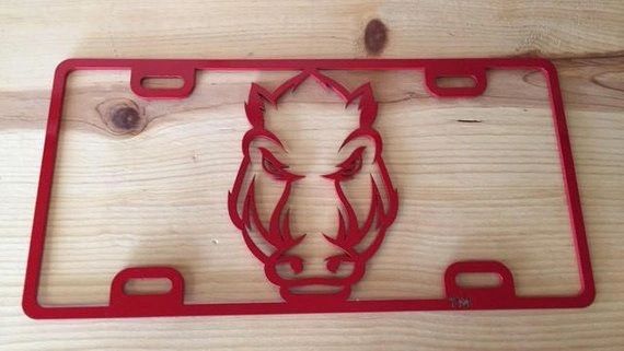 Front Facing Razorback License Plate