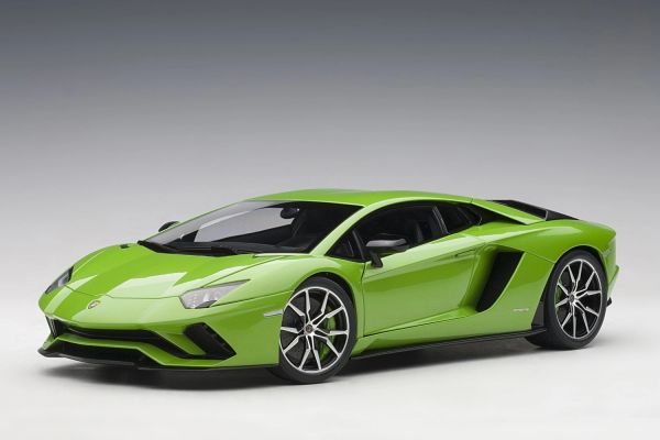 LAMBORGHINI AVENTADOR S VERDE MANTIS PEARL GREEN METALLIC COMPOSITE 1: ...