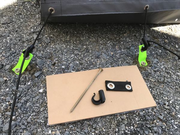 6x Tie down system for walls and privacy screens