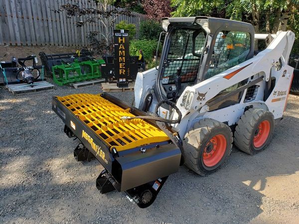 Side discharge auger bucket, Danuser S75