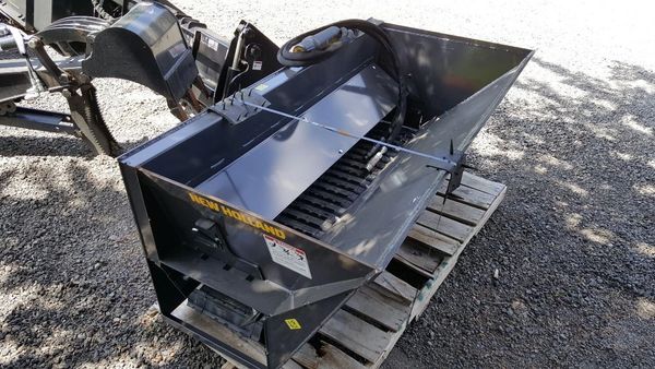 Bucket, Side Discharge