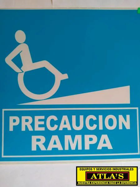 SEÑ. PRECAUCION RAMPA