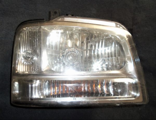 USED HEADLAMP FITS DA62W, DB52V RIGHT HAND SIDE
