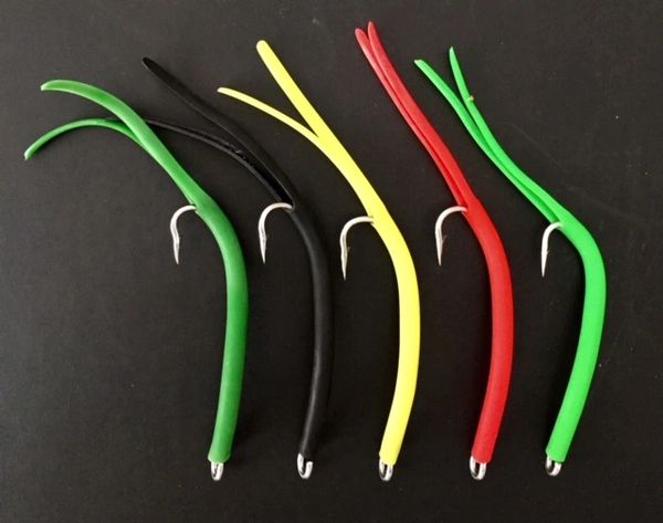 Package of 5 Tube Tails With Stainless Steel Hook