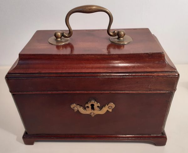 Victorian/Edwardian Mahogany Tea Caddy