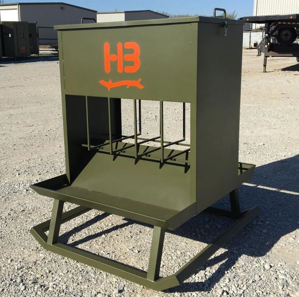 HB Hay Feeder