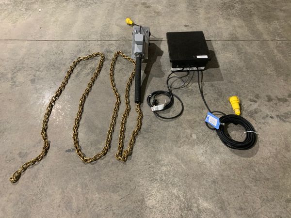 Gen 3 Screen Cleaner by Aggregate Innovators LLC Blinding Buster