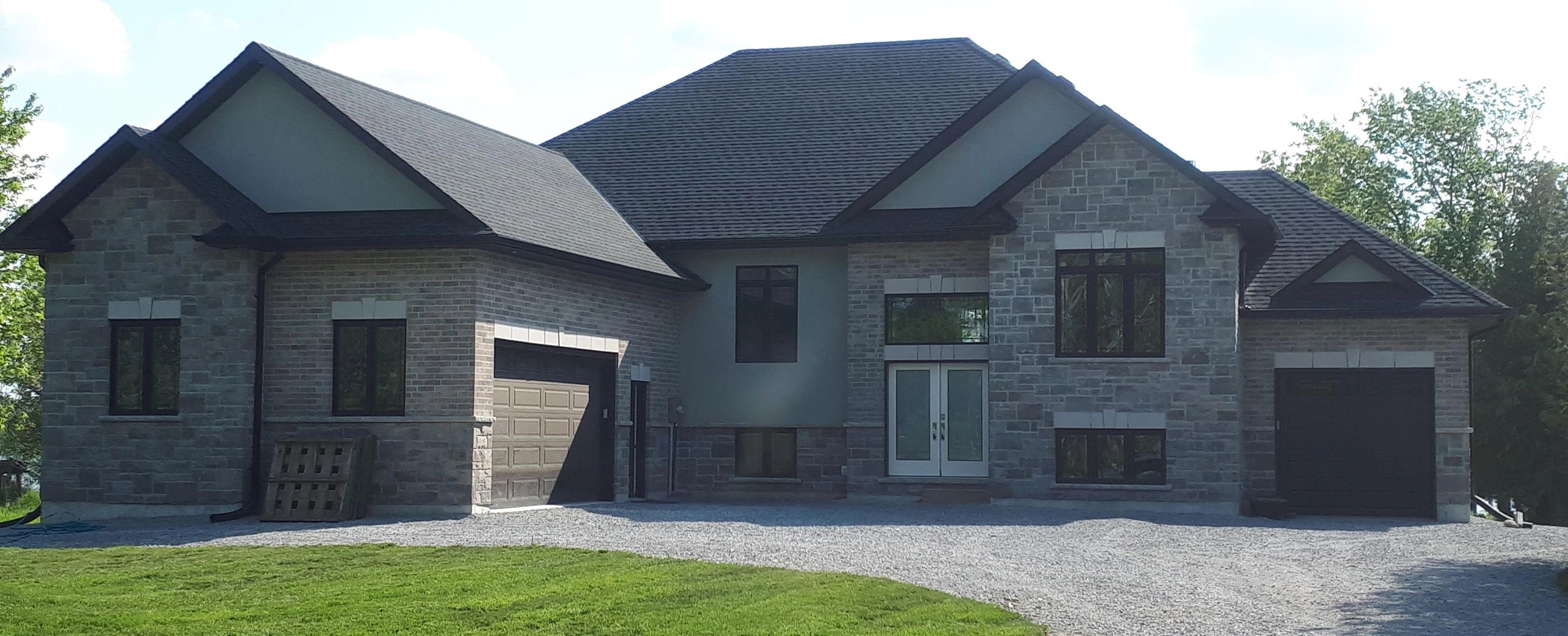 HAYDEN CONSTRUCTION INC - Custom Homes, Built in Cabinets
