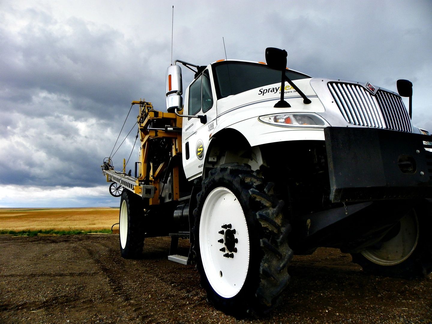 Truck Sprayers | Henke Sprayer's