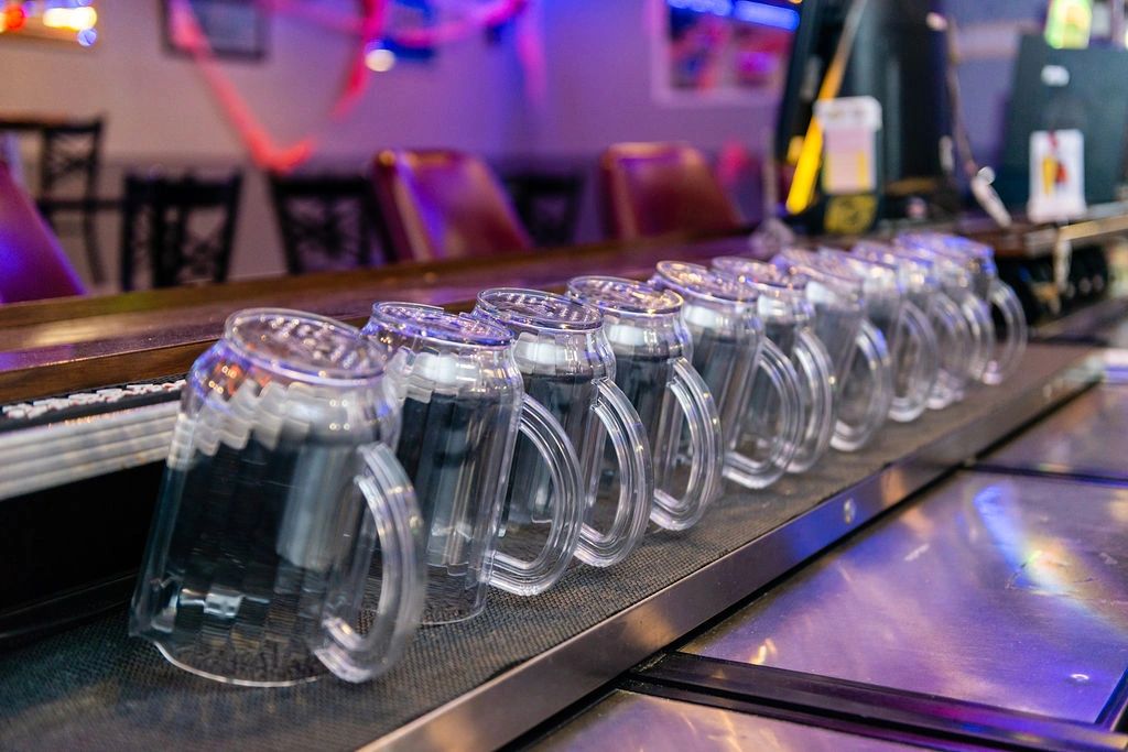 Sports Bar and Grill in Livonia, MI