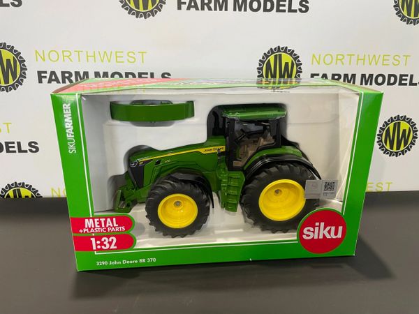 SIKU 3290 1:32 SCALE JOHN DEERE 8R 370 TRACTOR