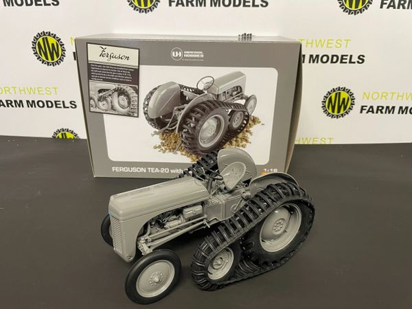 UNIVERSAL HOBBIES 5303 1:16 SCALE FERGUSON TEA 20 HALF TRACK