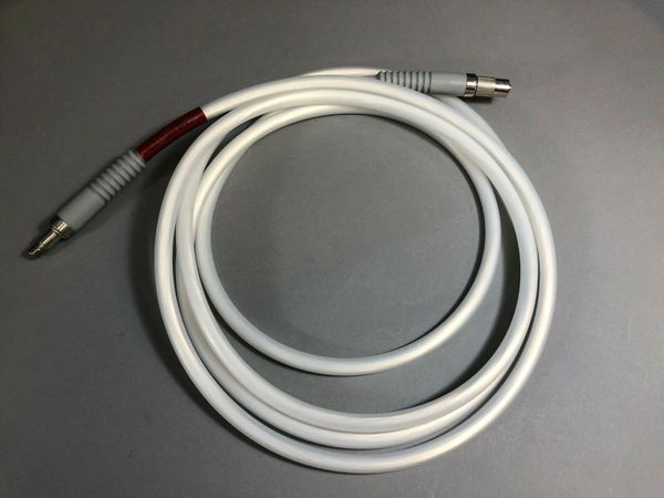 Stryker 233-050-064 5.5mm x 9.5ft fiber optic light cord. Good Condition!