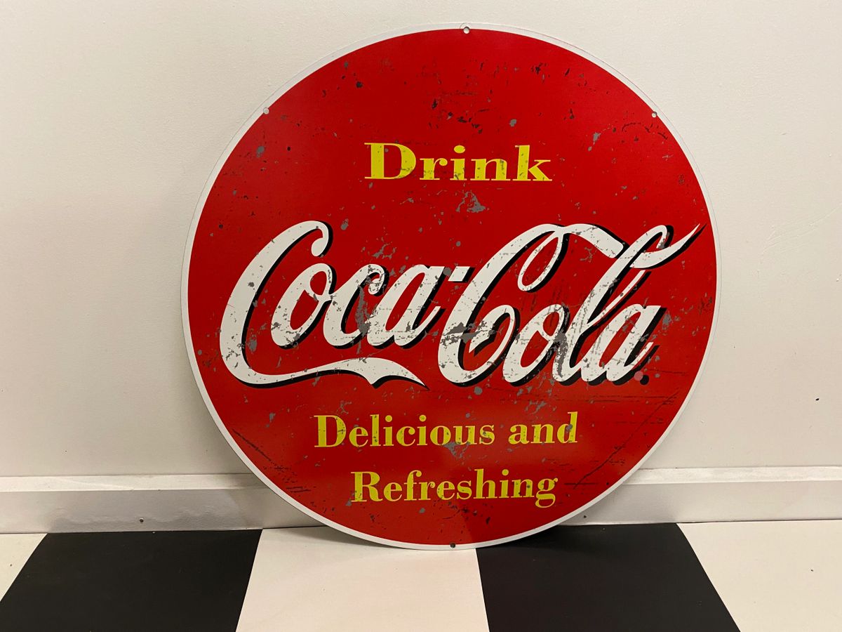 COCA COLA DELICIOUS & REFRESHING 560 MM ROUND SIGN
