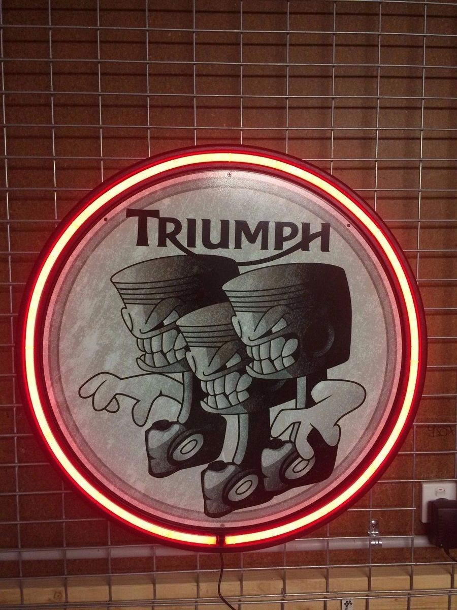 TRIUMPH MOTORCYCLES HAMMERS NEON SIGN