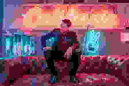 Country Singer - Matthew Runaway