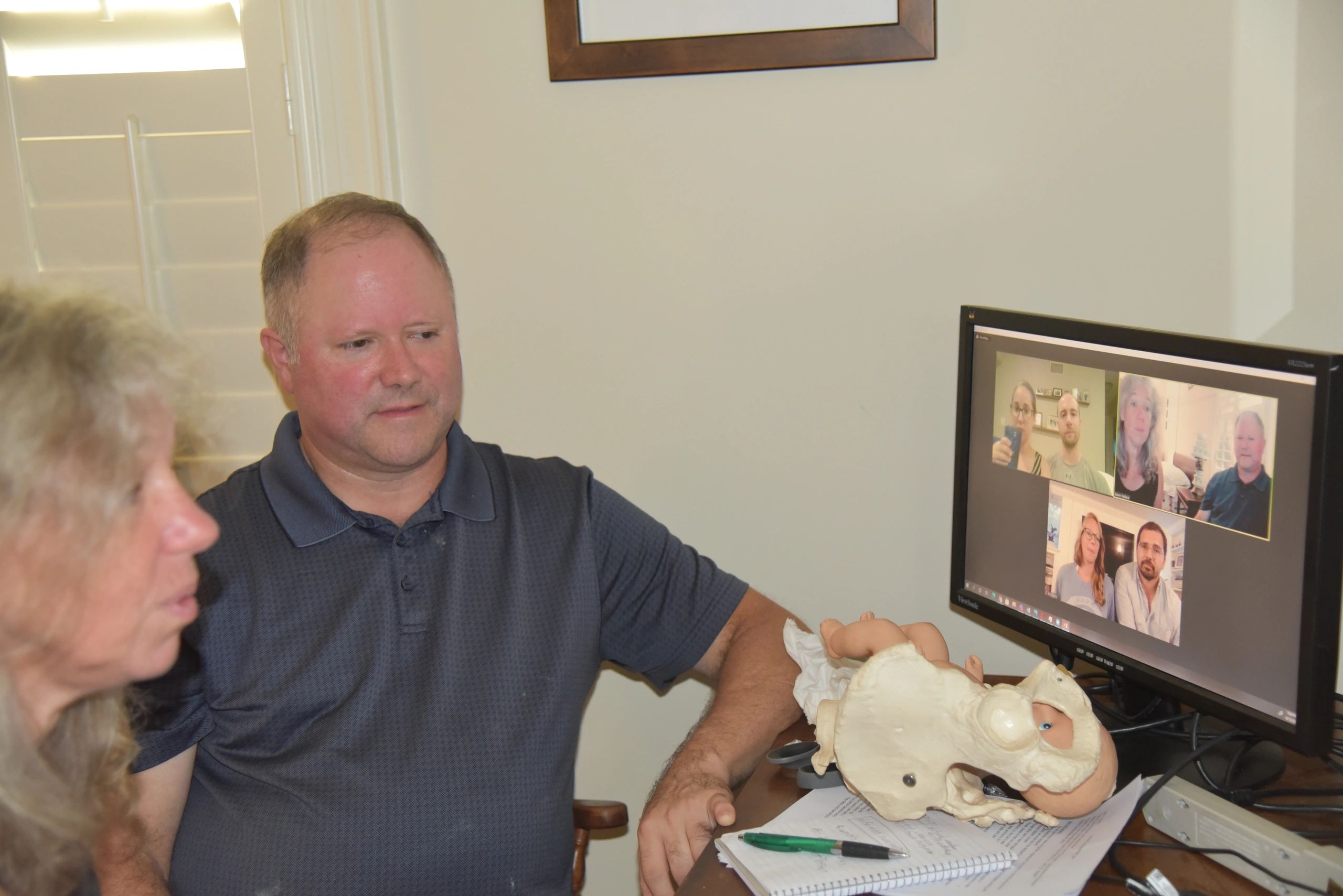 Live vs. Prerecorded Childbirth Classes