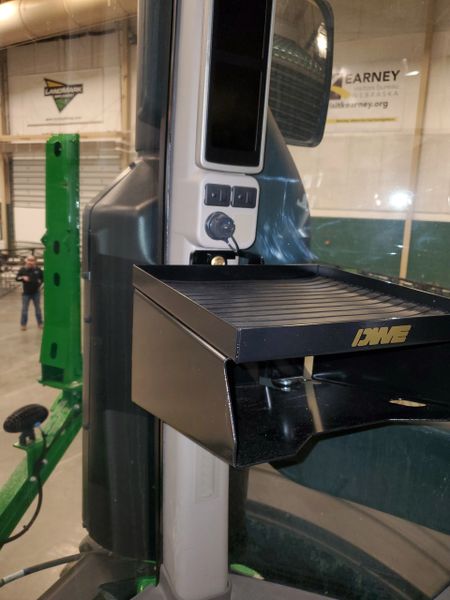 DWE-3032R *The Ranger* Dual Shelf Package for R Series Sprayers, F ...