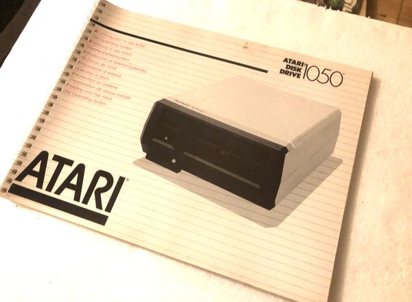 1983 ATARI 1050 DISK DRIVE INTRODUCTION TO ATARI DISK OPERATING SYSTEM BOOK