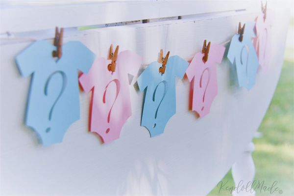 10 Tags ~ Onesie with Question Mark ~ 3.5"