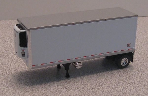 DCP 1/64 scale Wabash 28 Foot Reefer Pup with Thermo King Reeer Unit