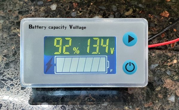 Programmable Battery voltage/temperature/capacity LCD panel meter