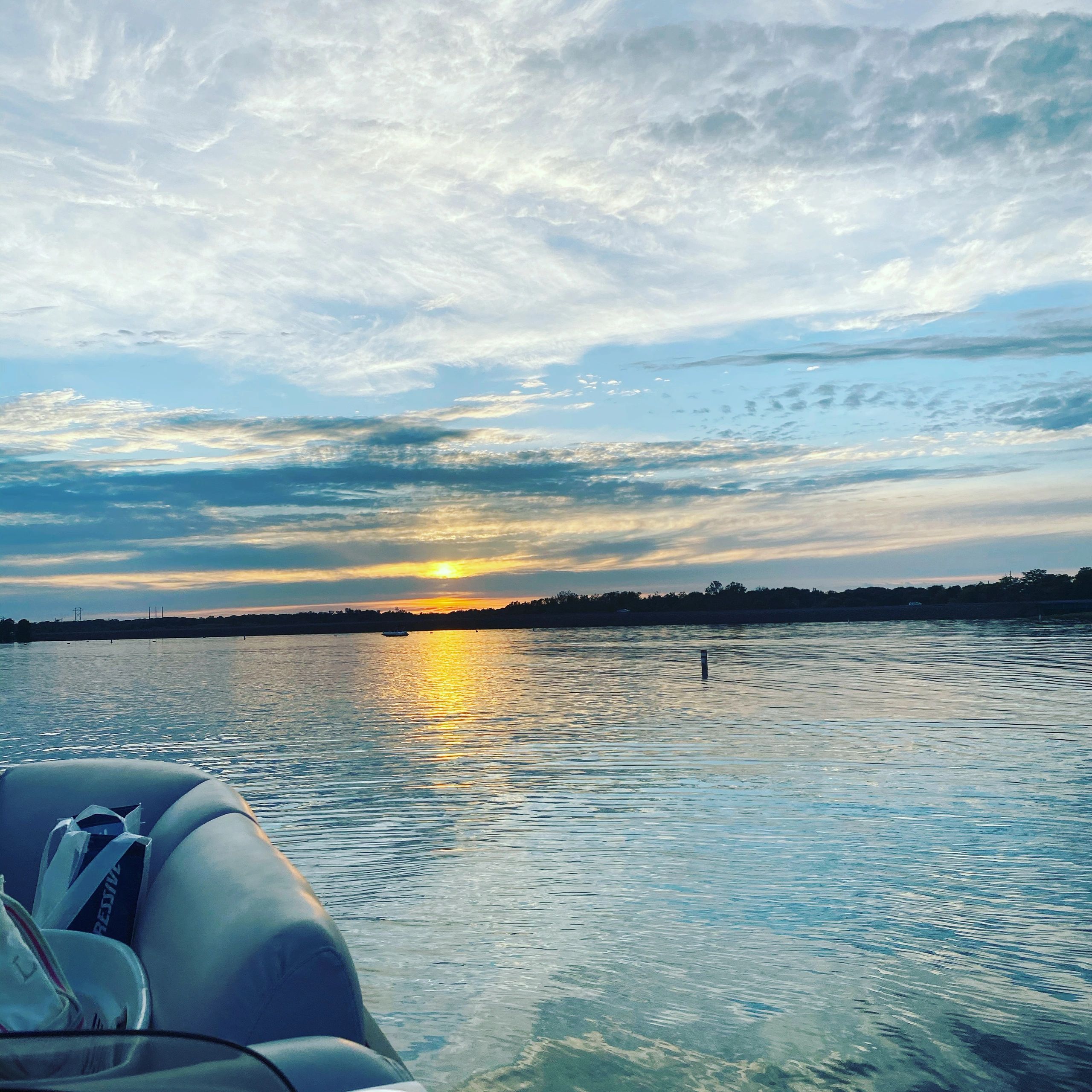 Lake of Egypt Pontoon Rentals - Lake of Egypt Pontoon Boat Rentals ...