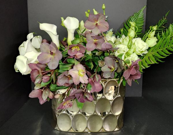 Modern Gold Arrangement