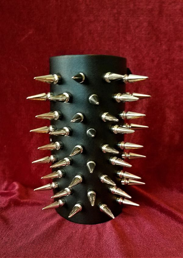 Long Metal Spikes