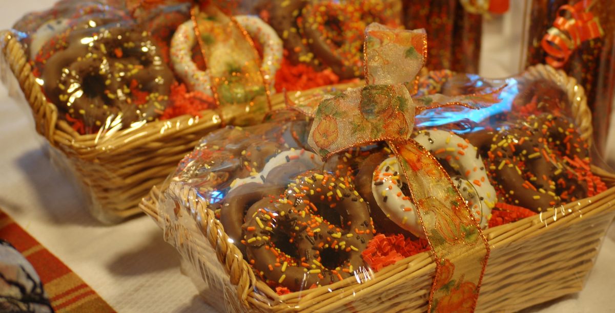 Robins Cakes and Candies