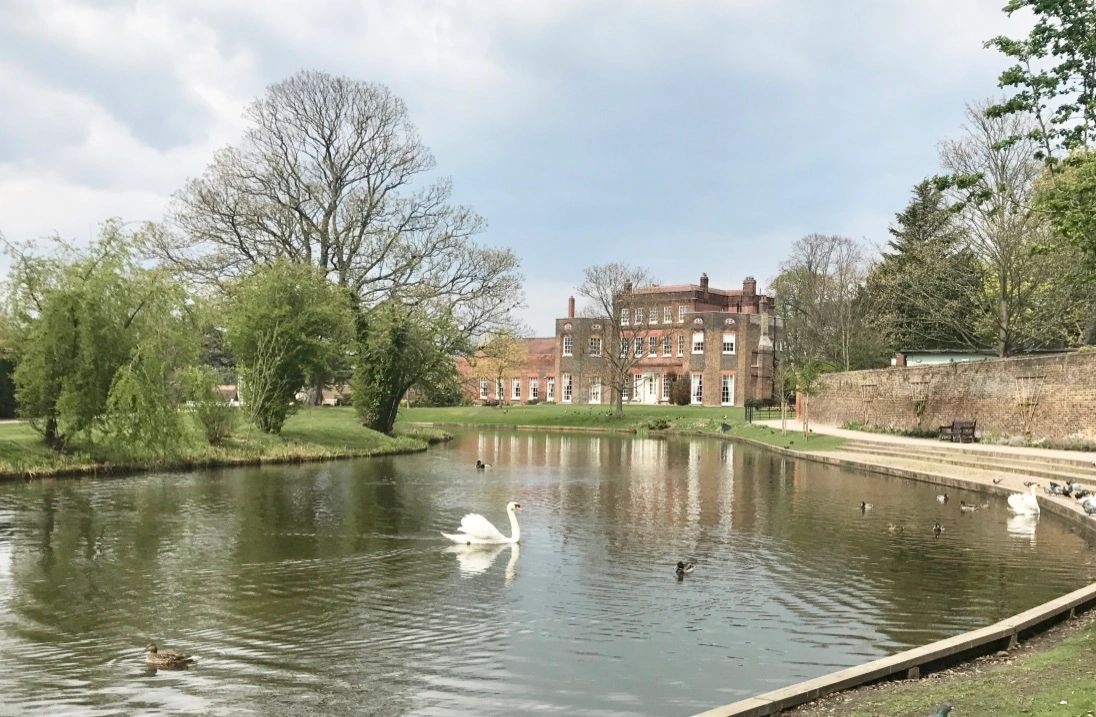 Langtons Registry Office - Langtons House - Hornchurch, England