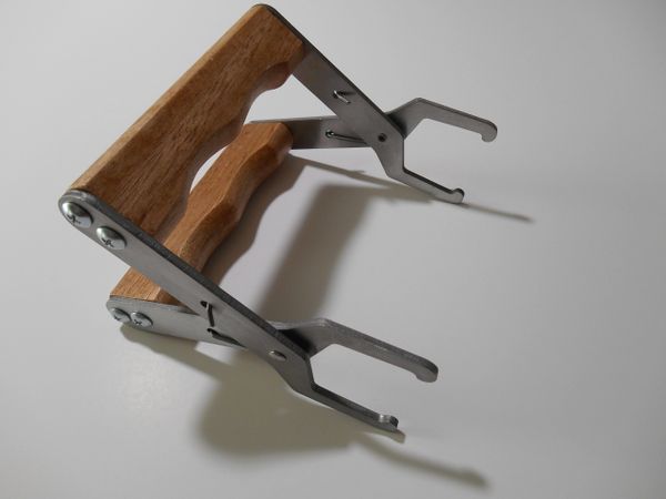Heavy Duty Frame Grip with Wood Handles