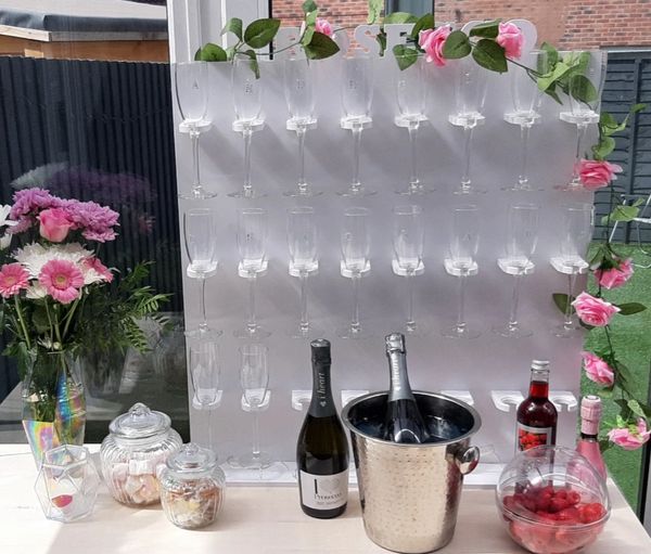 Prosecco Wall Hire
