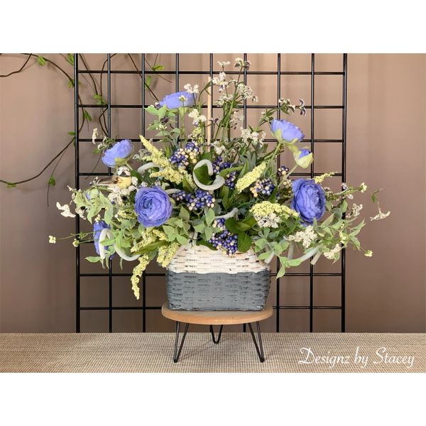 Airy Spring/Summer Garden Floral Arrangement