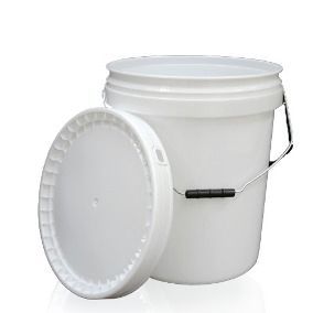 CUBETA VACÍA CON TAPA