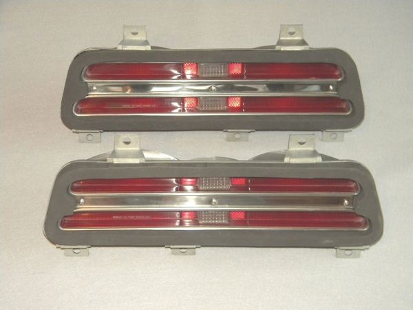 1969 PONTIAC FIREBIRD 350 400 TAIL LIGHTS