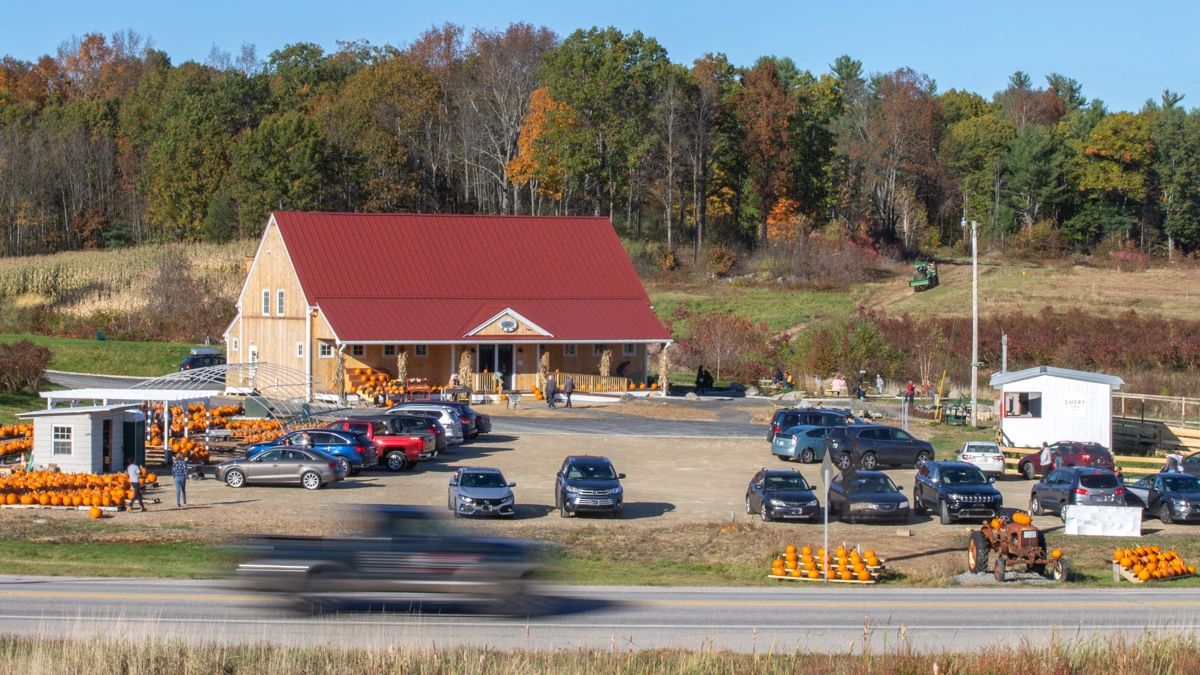 Market and Cafe - Emery Farm