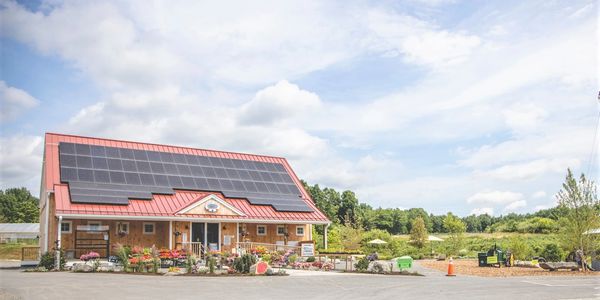 Market and Cafe - Emery Farm