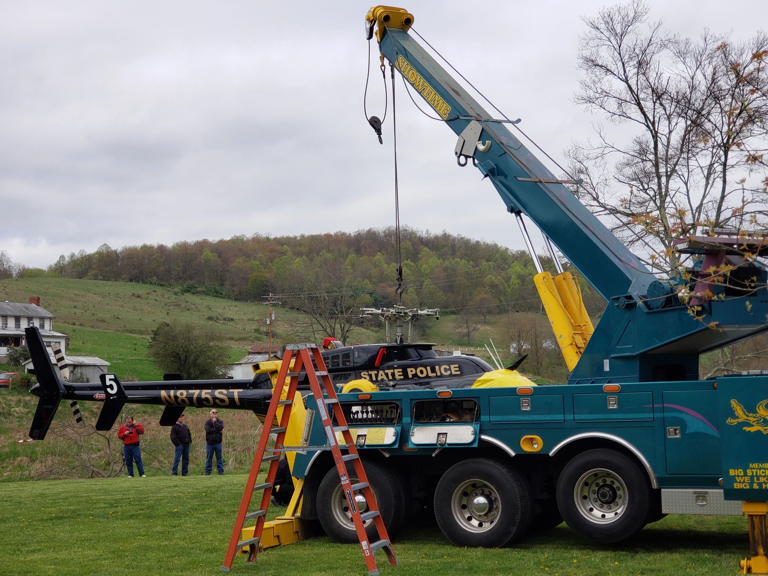 DIAMOND TOWING TRUCK AND TRAILER SERVICE - Road Service, Towing