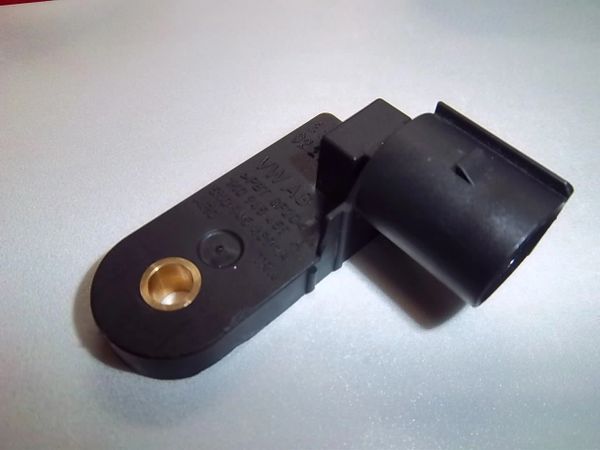 1K0 945 459A BRAKE LIGHT SWITCH