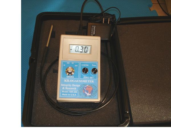 IDR-309-A: DC Gaussmeter with axial probe
