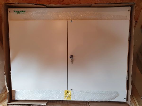 Schneider Electric, Powerpact 4, MG2C5, 5 way, 250A 3 phase, mccb panel ...