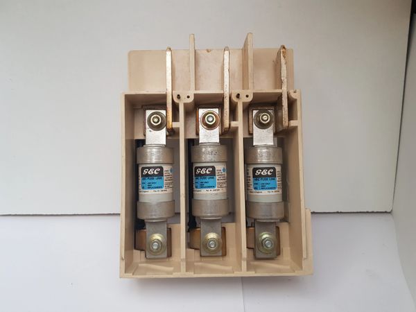 GEC CM-MT MINIFORM 125A-200A 3 phase fuse-switch cartridge, GE, English ...
