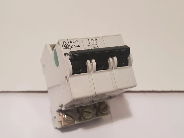 Wylex HB 10A 3 pole, type K, motor rated circuit breaker, three phase