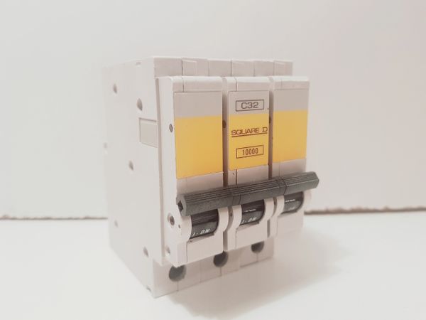 Square D, QOE 32A Type C, 3 pole MCB, circuit breaker 10k, BS60898 ...