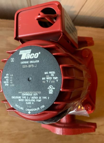 Taco Pump w/ 2 gaskets