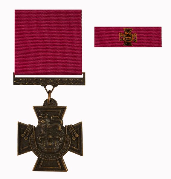 001AL: Victoria Cross/Victoria Cross for Australia (VC)