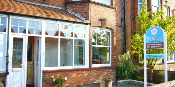 WHITE ROSE GUEST HOUSE - Guest House Filey, Bed and Breakfast Filey ...
